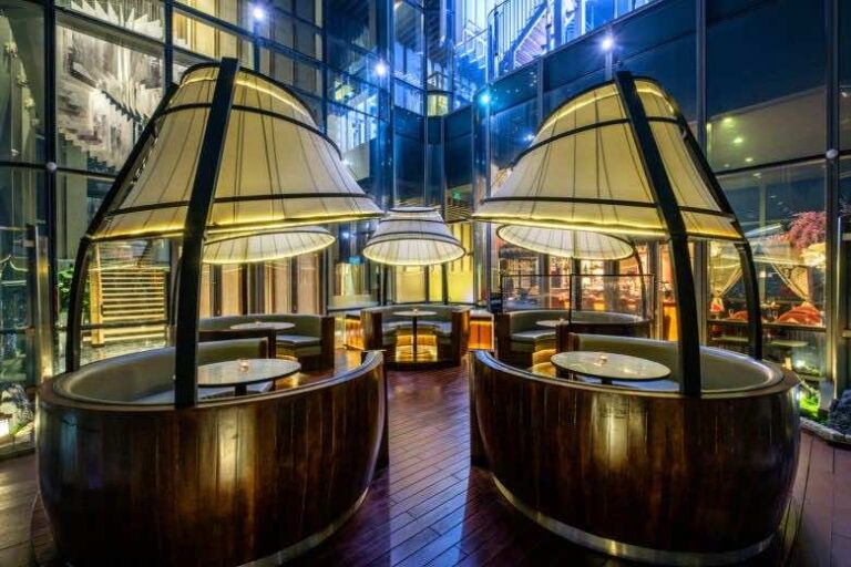 Cafe Landmark 81 có gì? Uống cực chill với 7 quán cafe đẹp mắt tại ...